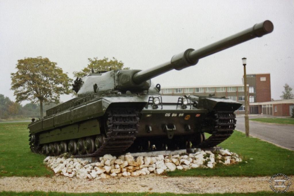 The Conqueror Main Battle Tank – History of the 14th/20th King's Hussars